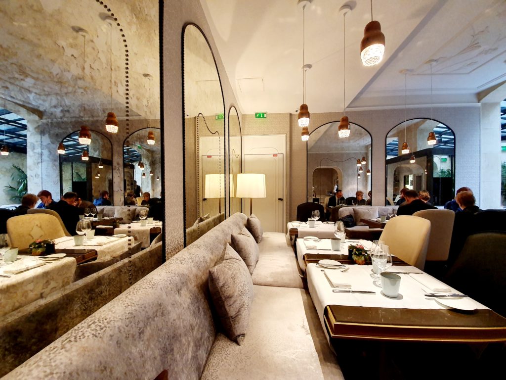 Cléo restaurant in Paris - the place to dine in the 7th - Agent luxe blog